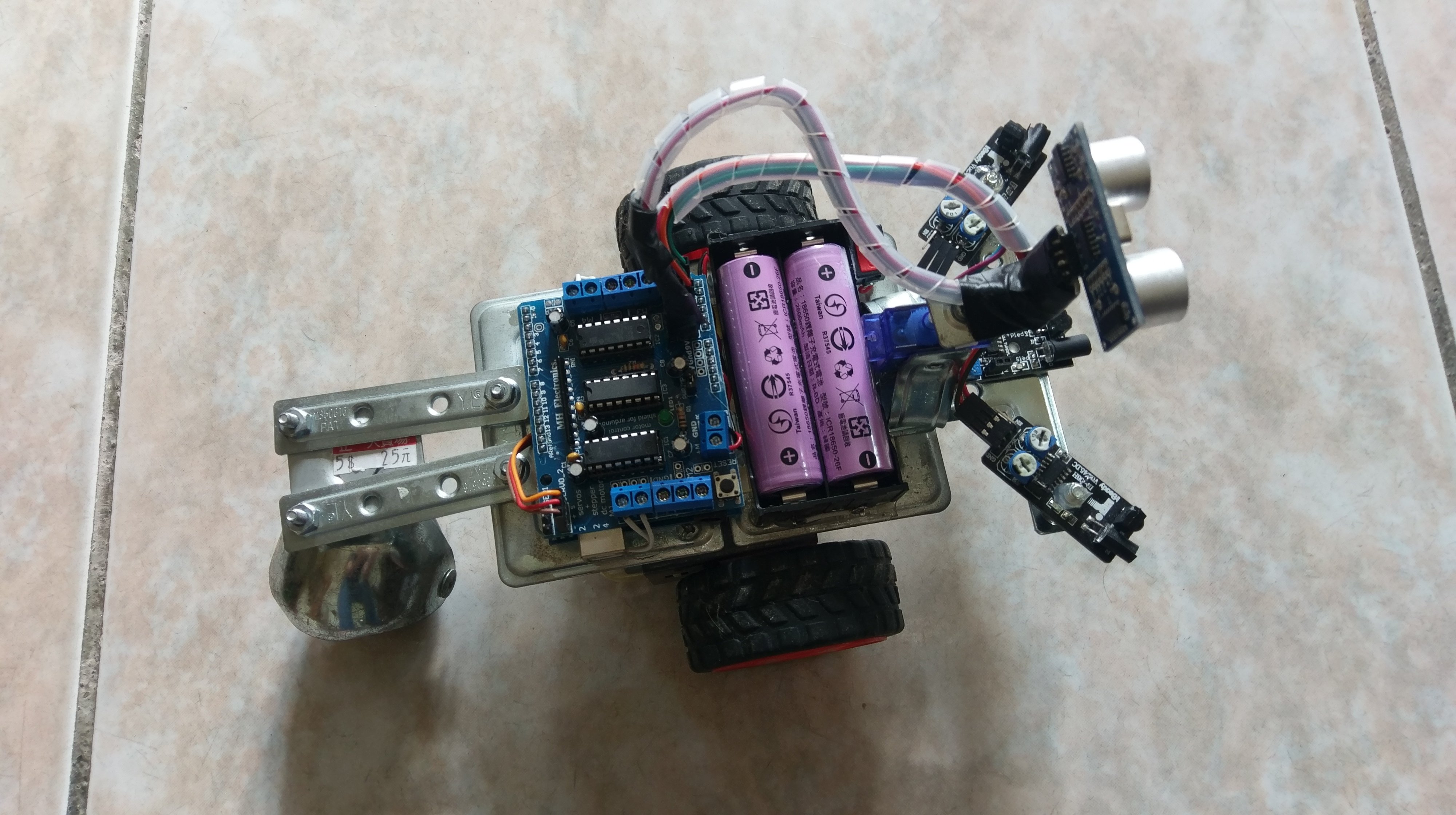 Robot Hqobstacle Avoiding Robot